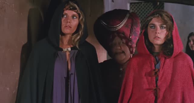 Lana Clarkson & Katt Shea - Barbarian Queen (1985)