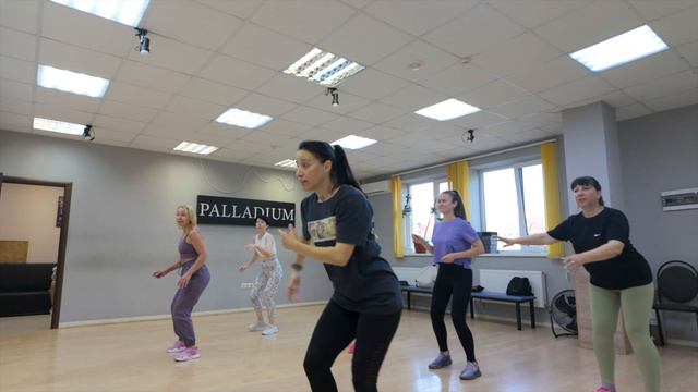 Сальса Касино Соло. Преподаватель - Оксана Коржова (22.09.2024)