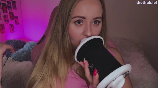ASMR Ear Eating Intense Mouth Sounds Ear Licking АСМР Ликинг ушек