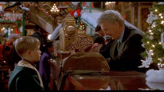 Home Alone 2 - Duncan's Toy Chest Scene - смотреть видео онлайн от ...