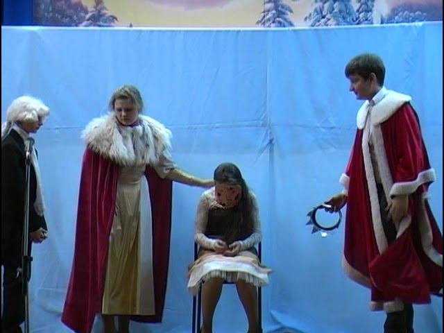 Новогодний спектакль Щелкунчик в школе 15.