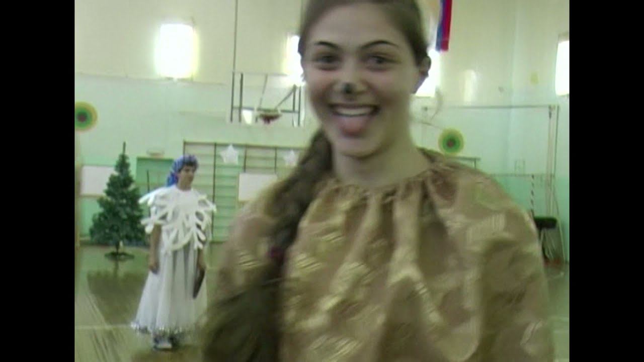 Новогодний Физкульт - привет.  Праздничная эстафета для учащихся школы