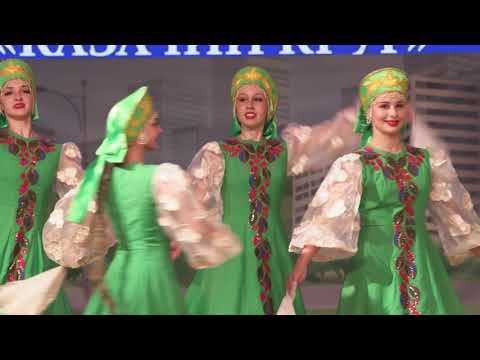 Девичий хоровод - ансамбль народного танца «Узоры» / Girls' round dance