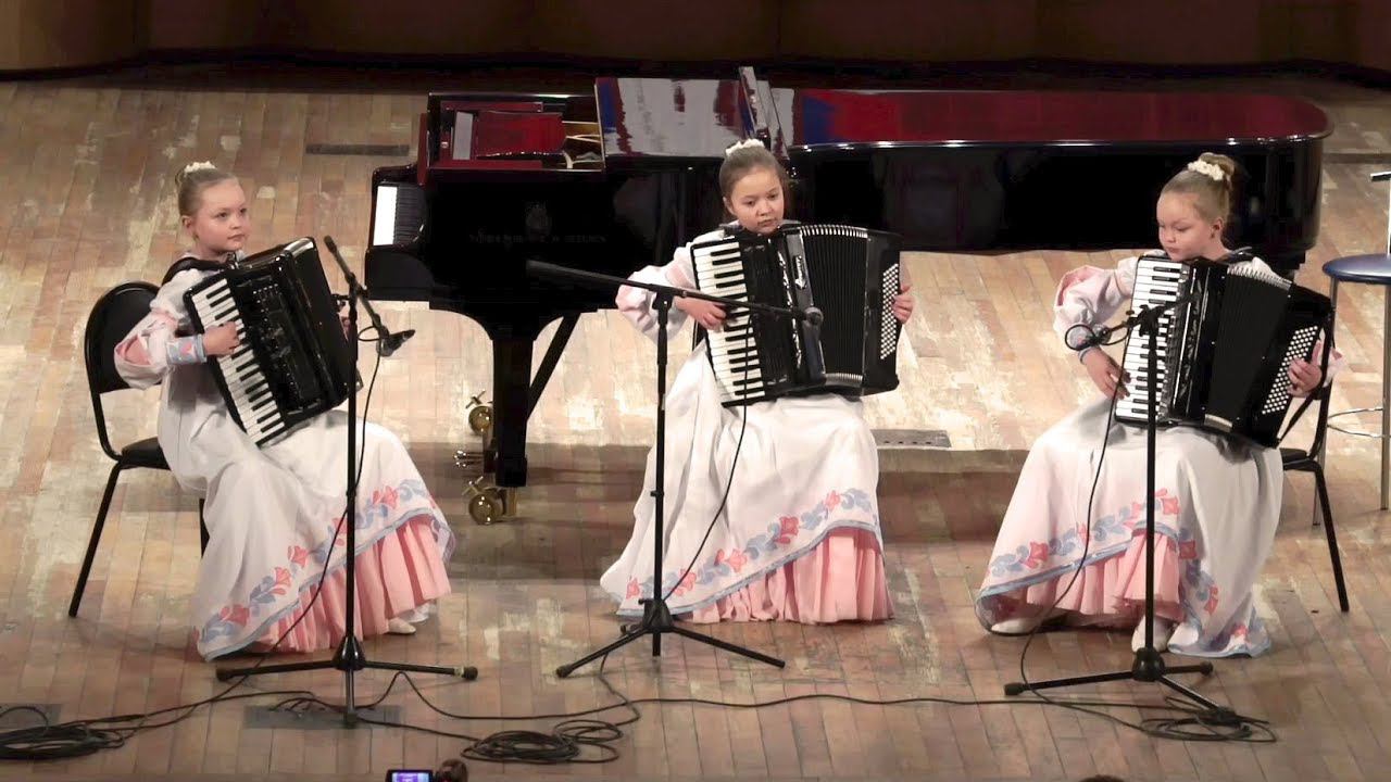 Семейное трио «Аккорд» - Снежана, Милана и Стешана Колмогорцевы / Family trio "Accord"