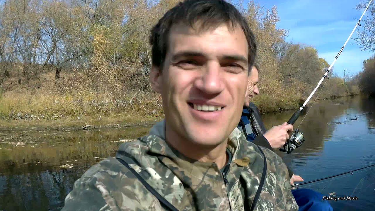 Куда уходит щука осенью из малых рек? Осенний сплав по реке без клева. Сплав в октябре.