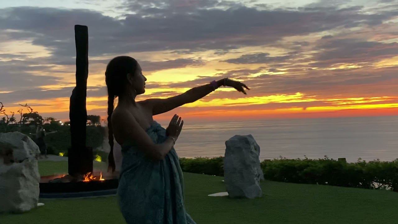 Танец на закате