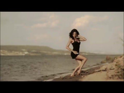 Лето. Волга. Музыка. Танец.