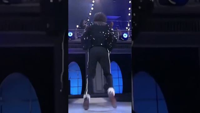 и еще немного горячо любимого мною Майкла Джексона.mp4