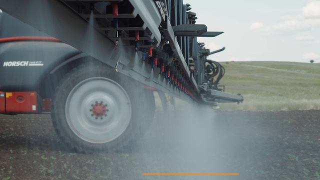 Опрыскиватель HORSCH Leeb 6 LT на полях Волгоградской области