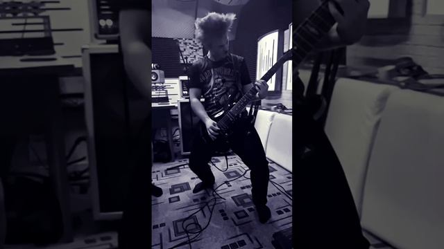 Карлик Скальд (с) Погрузись в наш мир, и мы покажем тебе другую сторону русского рока