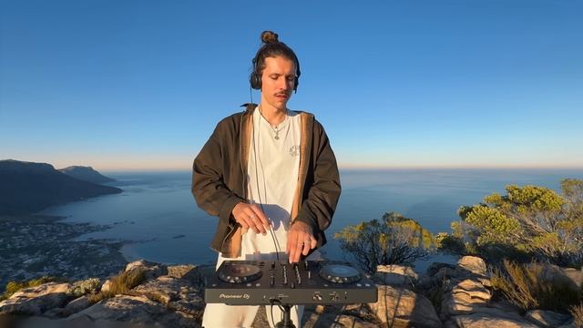 deep house mix in south africa