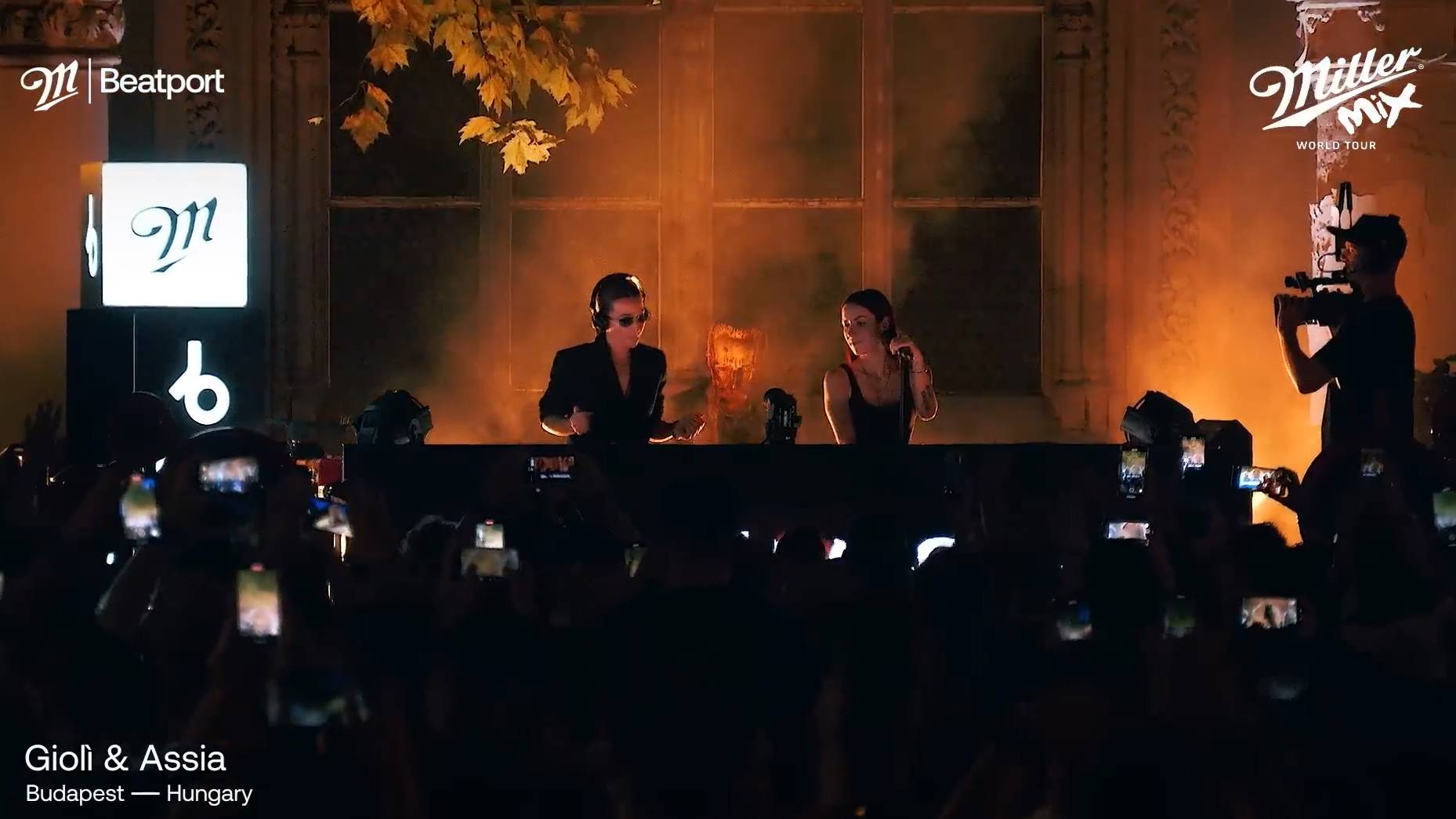 Giolì & Assia - Hybrid Set [Miller Mix X Beatport] @Vajdahunyad Vara, Budapest - смотреть видео ...