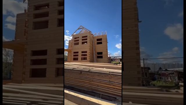 Двухэтажный дом размером 7х10 с эркером 4х2 и со вторым светом