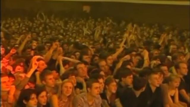 ДДТ - "Город Без Окон" (Москва, ДК Горбунова, 29-30.11.2001)