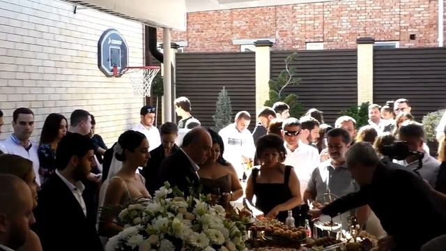 А эта свадьба, свадьба пела и плясала.. Армавир.