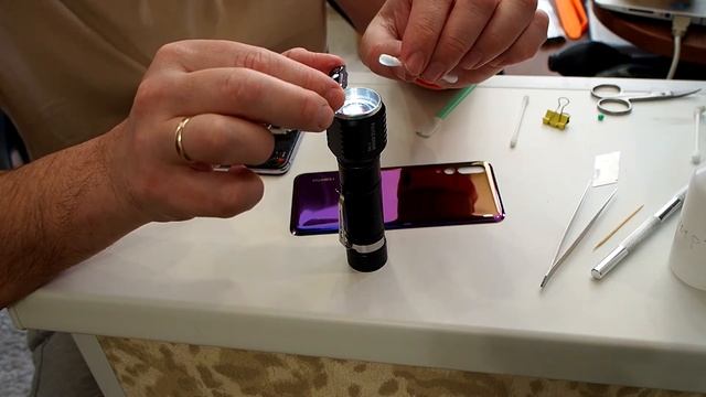 Замена задней крышки на Huawei P20 Pro