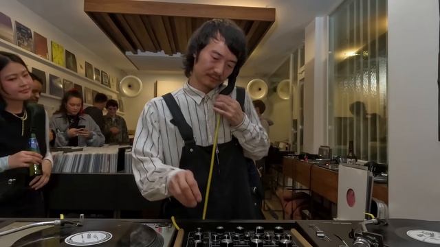 Yoyaku instore session with Tomoki Tamura House music