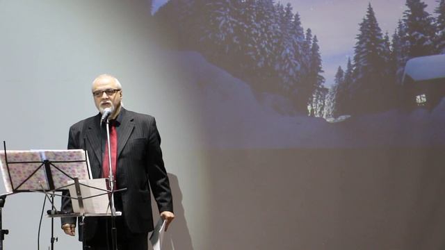 Виктор Дзансолов - В ЭТОМ МИРЕ РАЗБИТЫХ ЗЕРКАЛ (стихи)