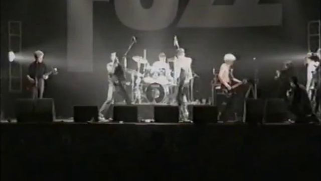 Король и Шут - "Fuzz Fest" (C.-Петербург, ДС "Юбилейный", 14.01.2000)