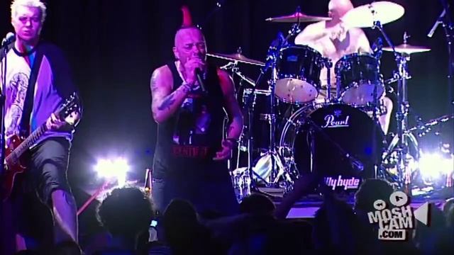 The Exploited - Punk's Not Dead - Live in Sydney - Moshcam
