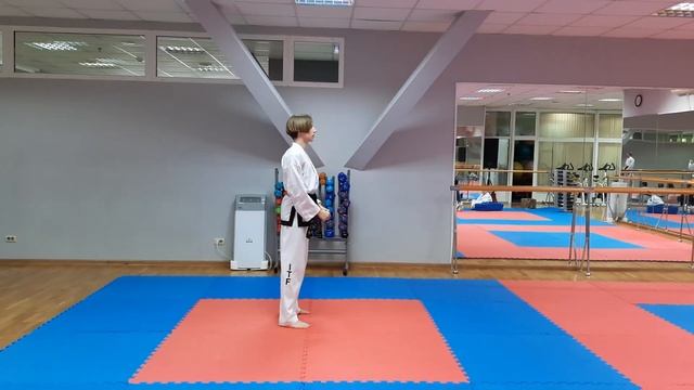 An palmok kaunde maki