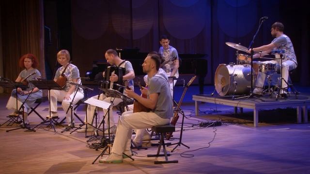 Performance of the "Volga Folk Band" by Dmitry Butsykov at the Samara Philharmonic