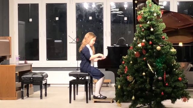 Украинская народная. Фортепьяно. Музыкальная школа Грига. Осипова Вера.