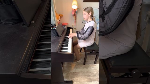 Грустная песенка. Вас.Калинников. Исполняет Вера Осипова. Фортепьяно.