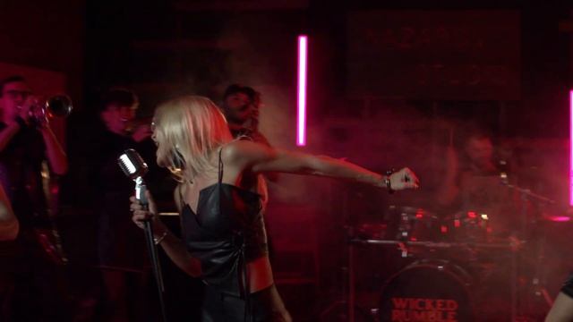 Everybody Loves An Outlaw - I See Red (Blues Metal Cover by Wicked Rumble feat. Vera Fox)