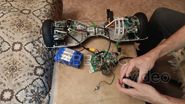 №77 Прошивка платы гироскутера под управление курками. + Калибровка. Демо к заказу для ДБ.