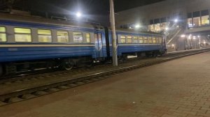 ЭР9Т 693 Мінск - Асіповічы адпраўляецца са станцыі Мінск Пасажырскі