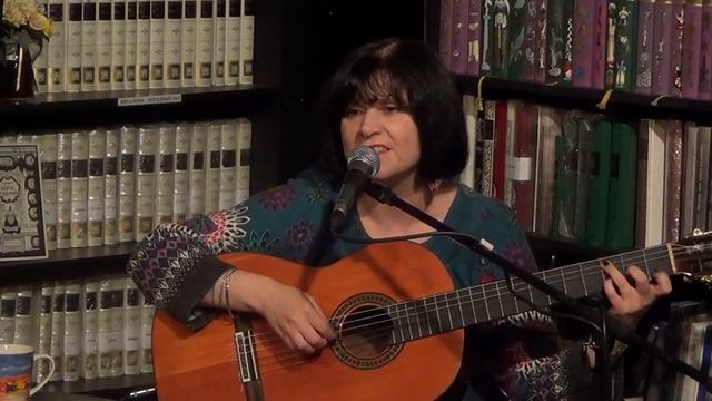 03 А. Васильев. Там, за окном — Д. Коденко. Люди неразличимы
