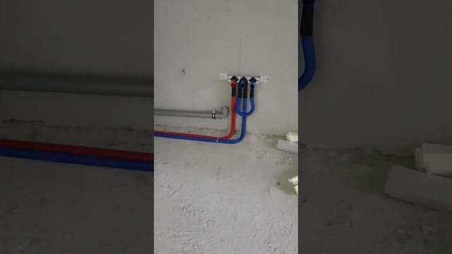 Сантехнические работы в квартире. Труба Tece flex это надёжно и надолго.