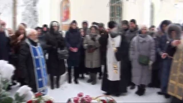 Лития на могиле отца Николая в день годовщины по упокоении