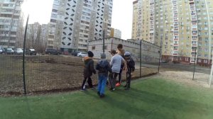 Во дворе с пацанами