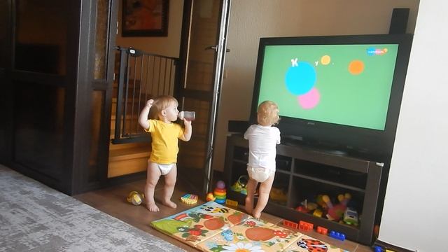 Немецкая песенка "Ах, мой милый Августин" с вариациями на губной гармошке