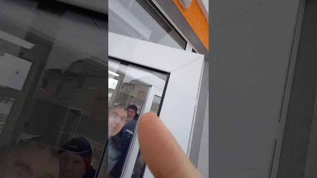 Входные двери из алюминия провисли, и требуют регулировки. #секретыоконщика