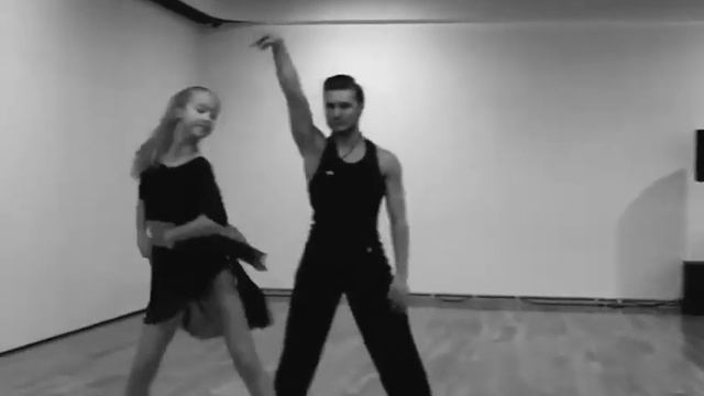 Юрий Симачёв - Елизавета Попова,  Ча ча ча