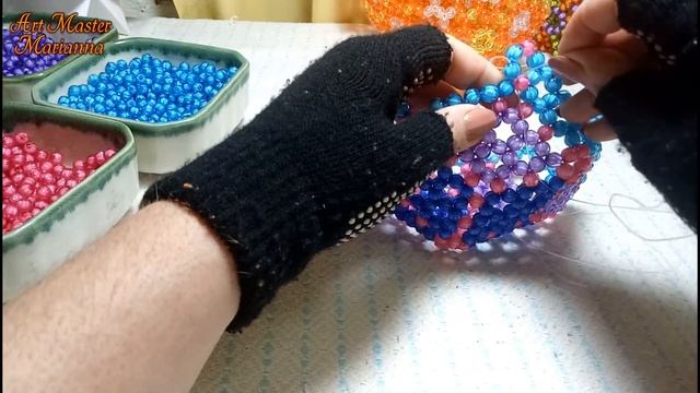 Как сплести вазу из бусин - мастер-класс - часть 2 из 7