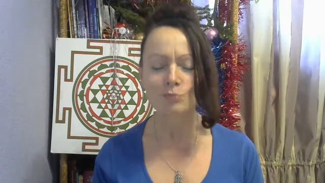 Новогодняя практика йоги.