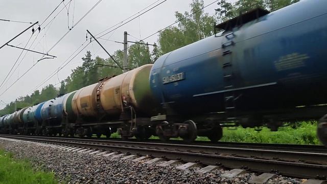 "Зелёный"! Электровоз ВЛ11.8-614/615Б с грузовым поездом