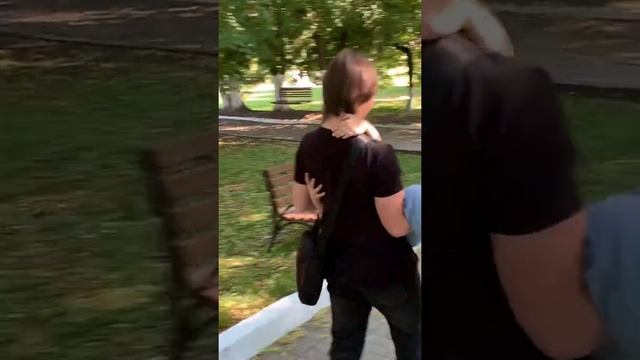 Андрей Арчаков с 16-ти лет носит девушек на руках
