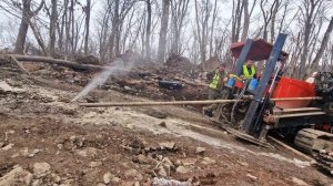 Бурение системой Rockburster во Владтвостоке, Русский остров по скальному грунту (скале)