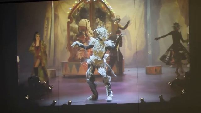 Видеоролик с выставки "ВАУ-Мода" в Питерском музее ЭРАРТА