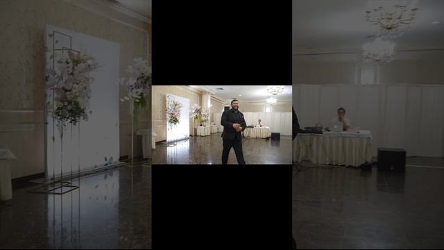 Ведущий прикололся на персоналом ресторана #ведущийкраснодар #ведущиймосква #ведущийнасвадьбу