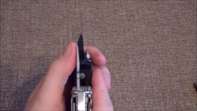 Gerber vs Leatherman.