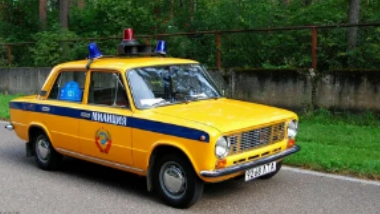 мем/самая дорогая полицейская машина😳🤯