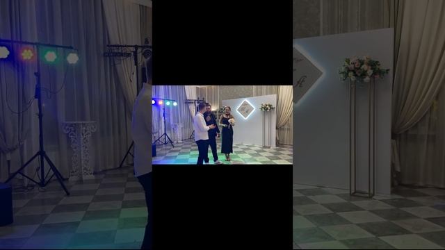 Букет невесты на свадьбе #ведущийкраснодар #ведущийнасвадьбу #ведущиймосква