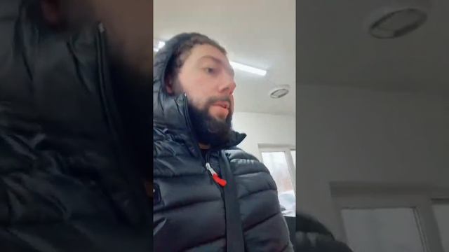 Что делать, если ты нашёл айфон и хочешь вернуть его владельцу? (прикол)