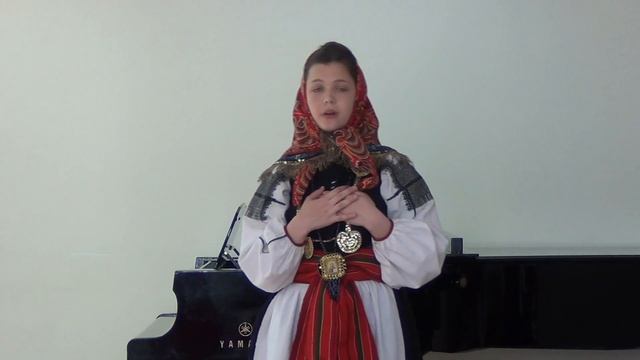 Юлия Найденко Губкинский филиал БГИКИ (среднее звено).